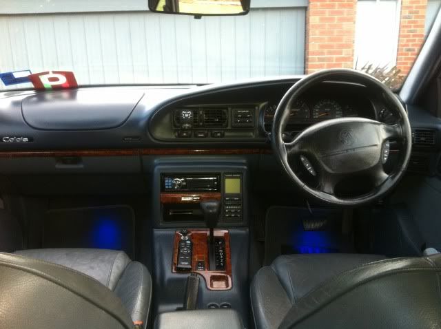 [VIC] - Vr/vs calais 25i dash | Just Commodores