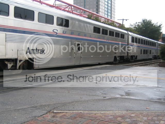 PHOTOS: Amtrak Superliner dining and lounge cars